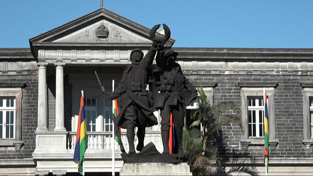 [VIDEO] Le Premier ministre - invité d’honneur au collège Royal de ...