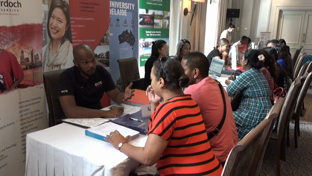 [VIDEO] L’International Development Programme renouvelle cette année sa ...